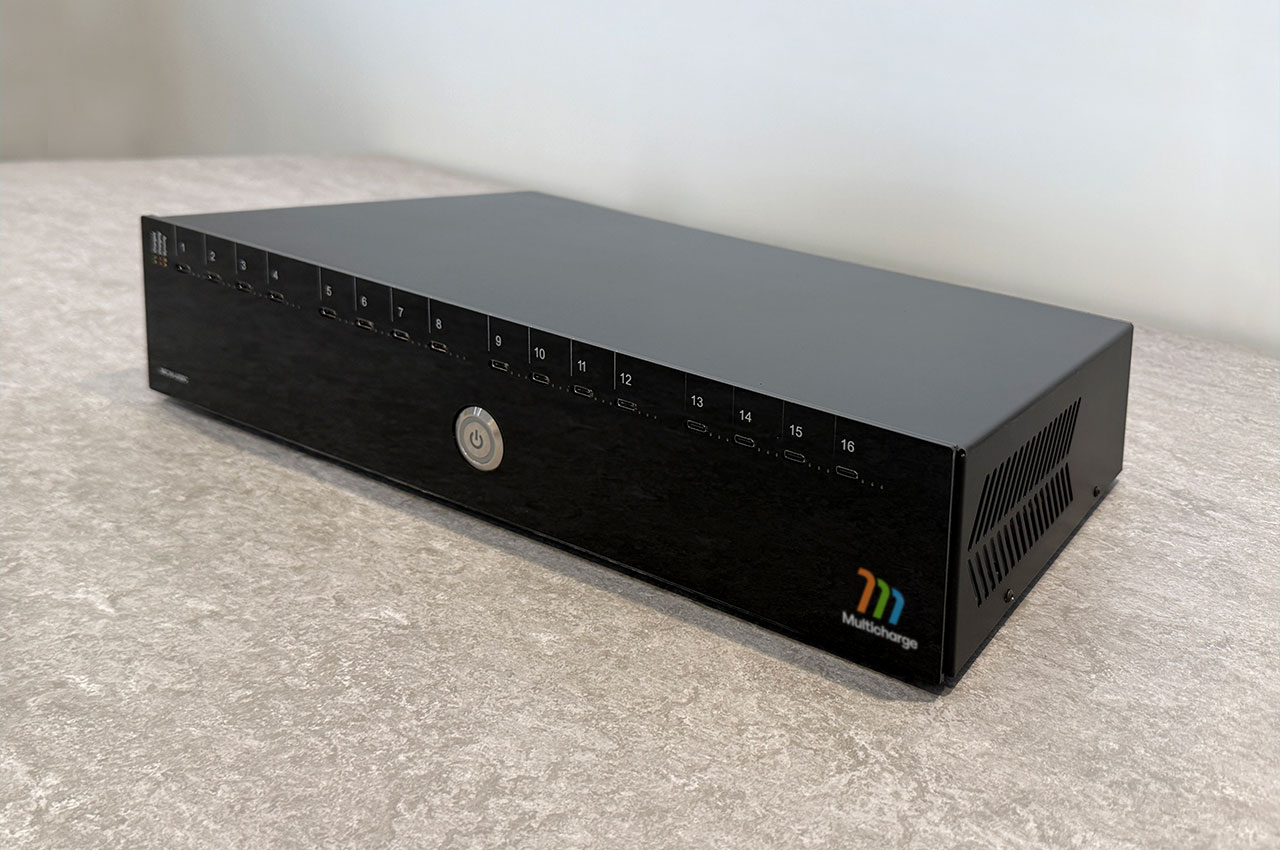 Desktop USB-C 16-port Charge & Sync Station | Multicharge